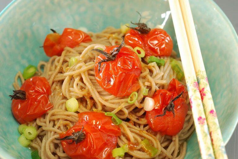 PASTA SOBA (DE TRIGO SARRACENO) CON TOMATES CHERRY ASADOS MARINADOS ...