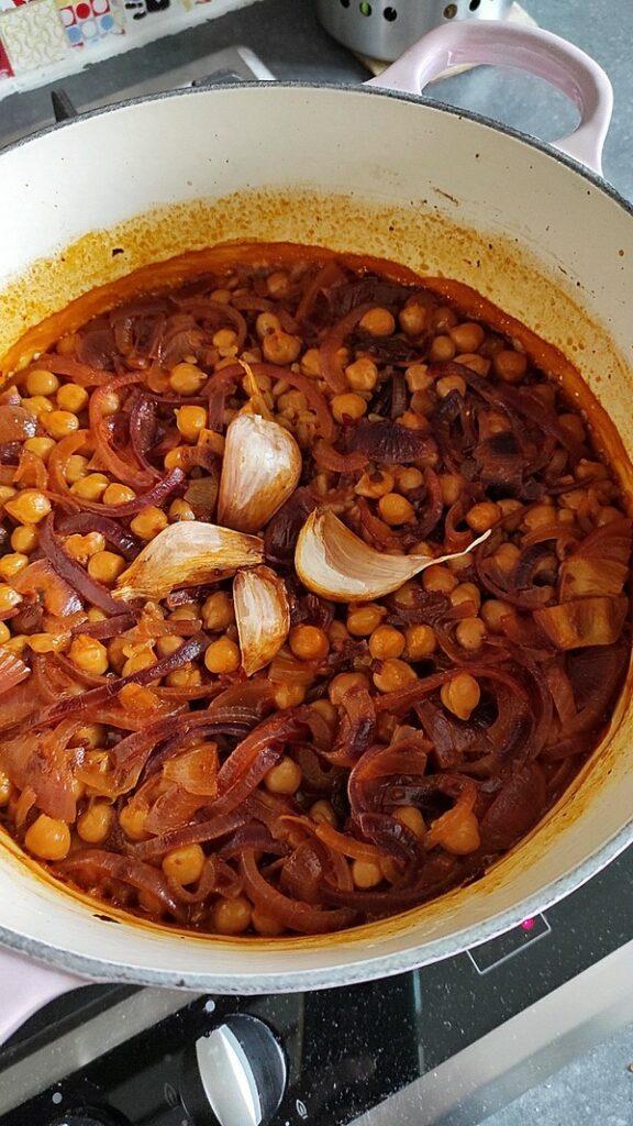 RIZ AUX POIS CHICHES & AUX RAISINS SECS – Come conmigo